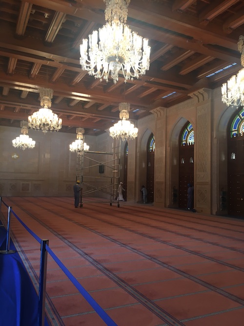 Muscat, Oman: The Sultan Qaboos Grand Mosque (and other places of ...